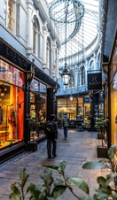 Iconic & Famous Shops in The UK | VisitBritain