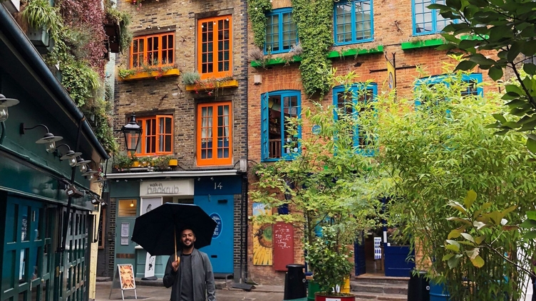 Iconic & Famous Shops in The UK | VisitBritain